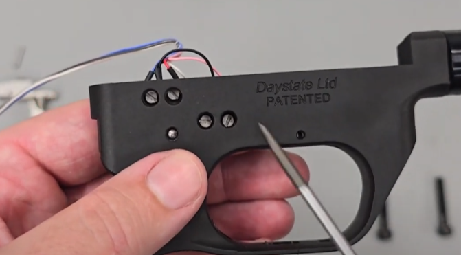 04.48 Trigger switch adjustment - Daystate