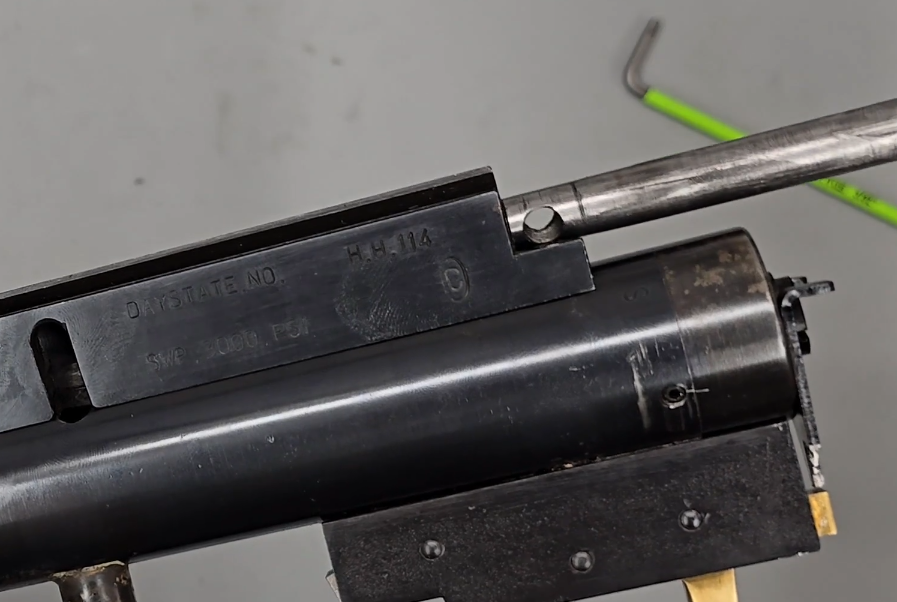 HH bolts are a larger diameter - Daystate